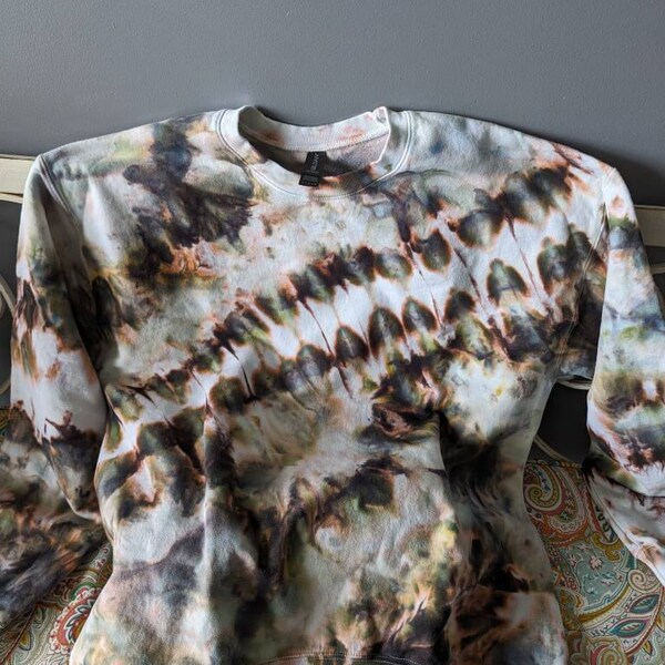 Distressed T-shirt, Trendy Ripped Vintage Look Shirt, Distressed Top ...