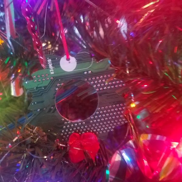 Circuit Board Wreath Ornament, Geeky Christmas Ornament, Holiday Geek ...