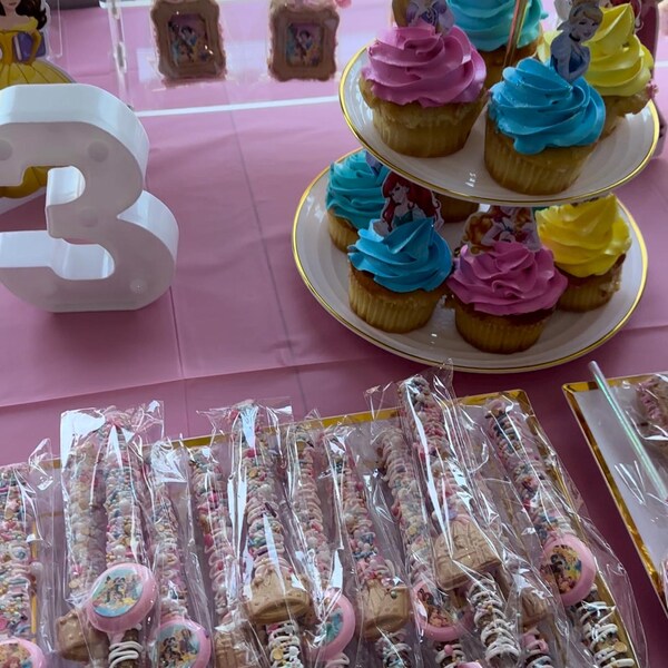 Princess Tiana Chocolate Covered Rice Krispies, Princess Party, Party ...