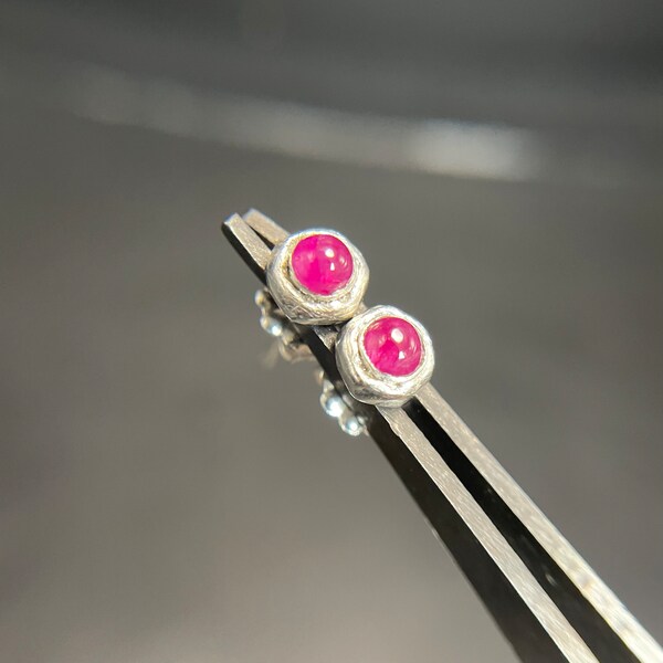 BURMA JADEITE JADE –parcel of 4 -8 X 6 and 1 – 7 X 5 Mm Oval Cabs ...