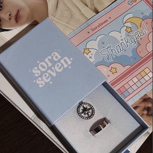 SKZ Compass Necklace - Etsy