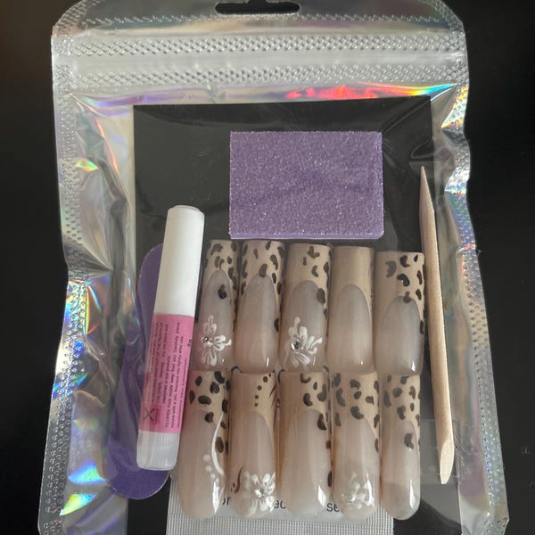 Junk Duck Nails | Pink & Black French Tip | Charmed Nails| Glue on ...