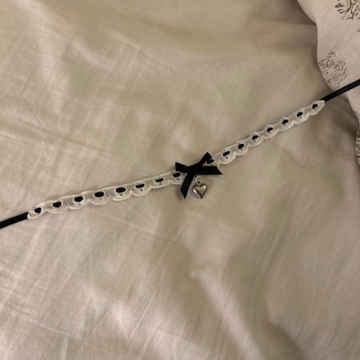 Dainty Deer & Bow Chain Necklace - Etsy