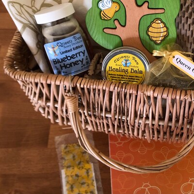 Lavender Honey Bee Hive Gift Basket by Queen Bee Honey in Massachusetts ...