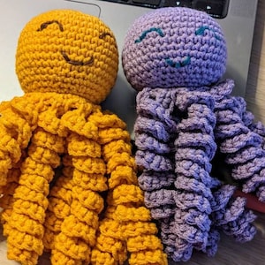 Sweet Bee NICU Snuggler Crochet Pattern, Octopus for Preemie, NICU ...