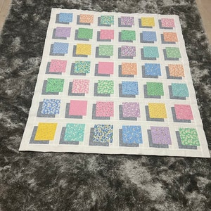 Twisted Pole Table Runner Digital Pattern by White Gecko Craft Lounge ...