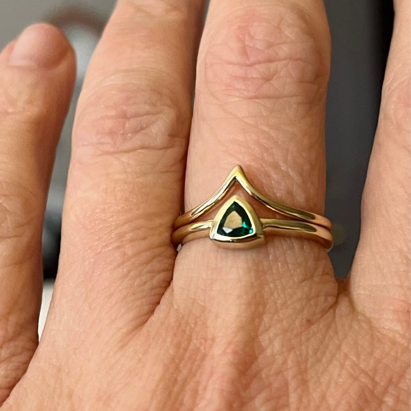 Gold Point Ring, Deep V Chevron, 14k Gold Band, Stacking Wedding ...