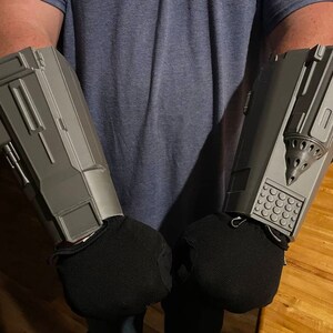 Mandalorian Armor Arm Guards / Gauntlets V2 - Etsy