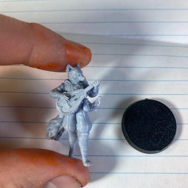 32mm Female Halfling Thief by White Werewolf Tavern Choose Your Figure ...