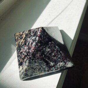 19CM Large Natural Black Coppernite Meditation Aura Chakra Spirit Stone ...