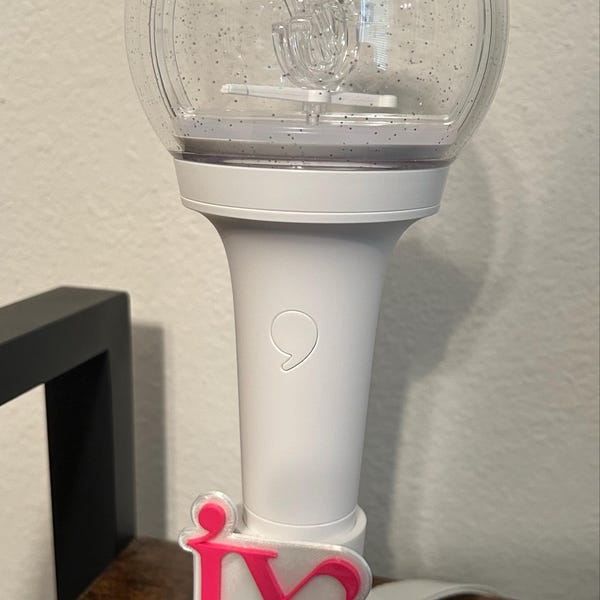 Kpop Lightstick Stand/holder for ITZY – JYP KPOP Lightstick Light Ring ...