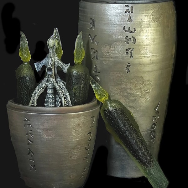 The Black Pathogen Container V2, Inspired by Our Favorite Alien Movie ...