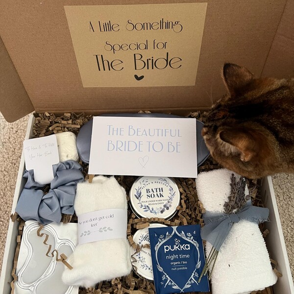 Bride-to-be Spa Gift Set - Sage Green Luxury Goodies for Relaxation ...