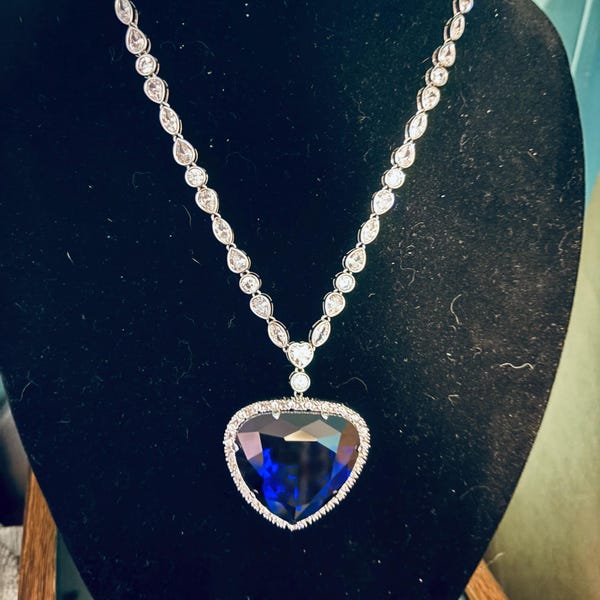 Rose's Necklace Worn During the Titanic Deck Stroll Amethyst and ...