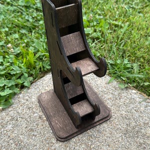 4 Keyring Stands With 2 Different Sizes and Styles, Keychain Stands Can ...