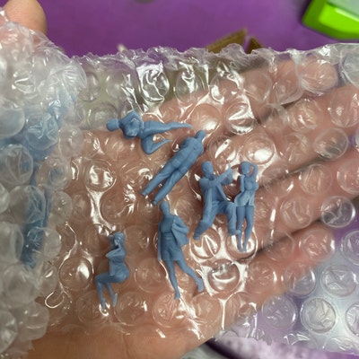 1:64 Miniature Human Figures Resin / Unpainted Great for Dioramas / Hot ...