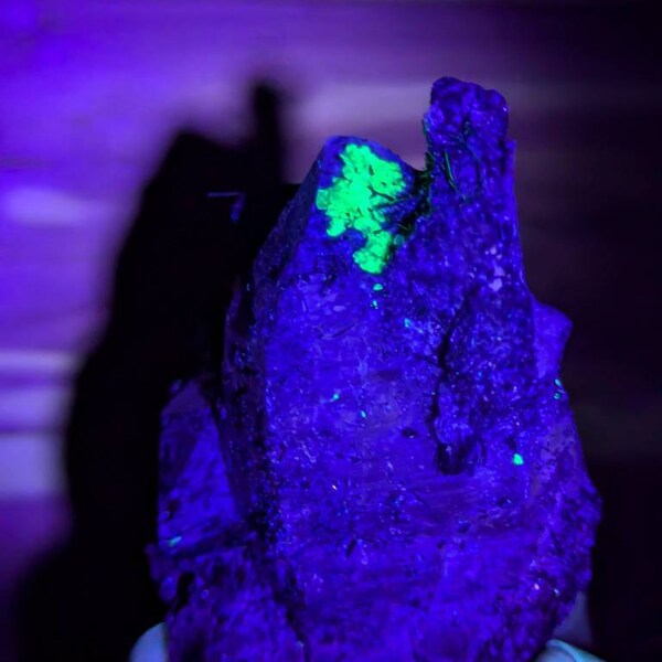 Natural Emerald in Mica Matrix zimbabwe Natural Emerald, Green Emerald ...