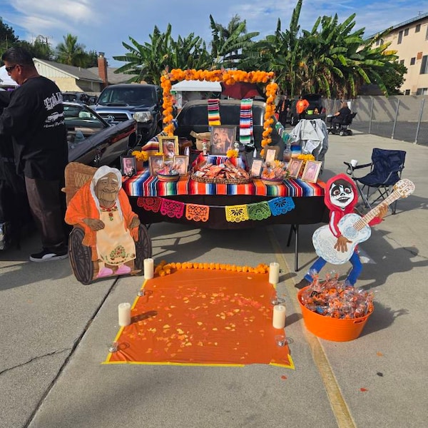 Coco Photo Ofrenda, Coco Altar Photos , Coco Movie, Coco Party, Coco ...
