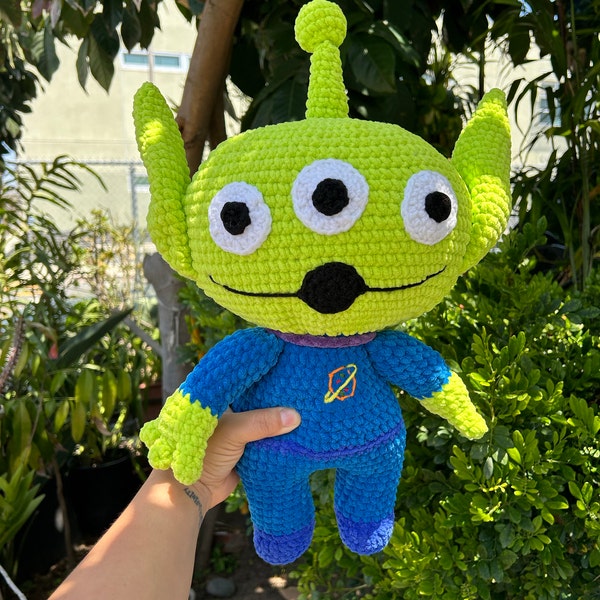 Alien Space Cadet Crochet Pattern - Etsy