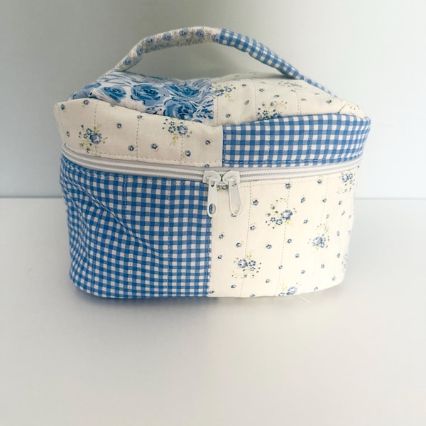 Vanity Bag PDF Sewing Pattern + Video Tutorial | 3 Sizes | Toiletry Bag ...
