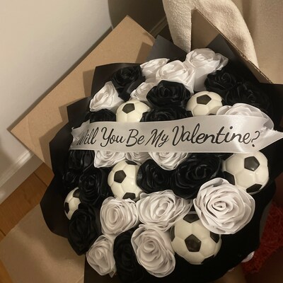 Ramo Buchon Eternal Roses Bouquet Ramo Buchon Te Quiero Moocho Cow ...