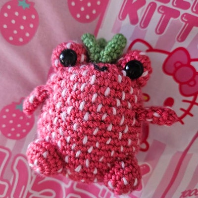 Crochet Strawberry Frog, Amigurumi Strawberry Frog, Cute Crochet ...