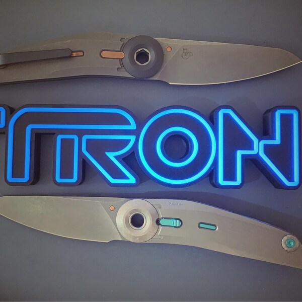 Tron Identity Disc With Magnetic Back Mount | 3D Printed Combo Pack - Etsy