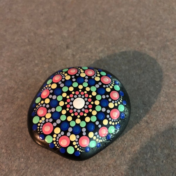 Small Painted Mandala Stones | Paperweights | Dot Art | Mandala Rocks ...