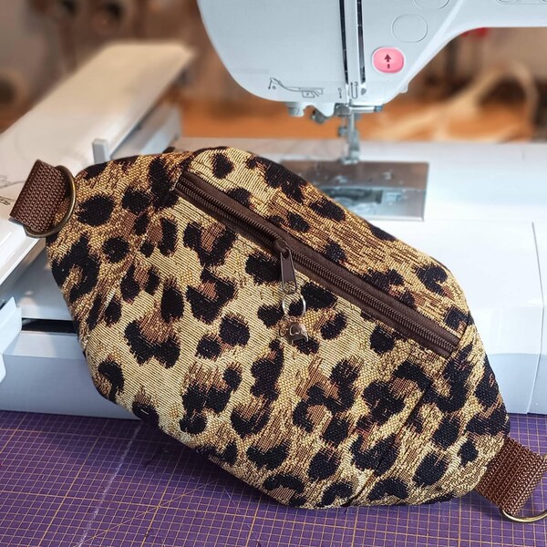 In the Hoop Zipper Bag 5x7'' With Slip Pocket & Patch Pocket, ITH ...