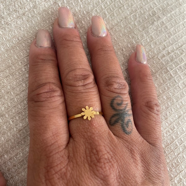 Gold Philippines Sun Ring - Philippines Pride Jewelry, Philippines Flag ...