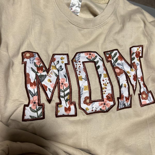 Personalized Mama Sweatshirt, Custom Mama Sweatshirt, Mama Crewneck ...