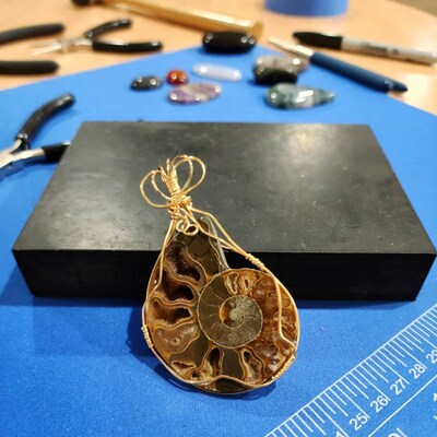 Que Sera Tumble Stone - Etsy