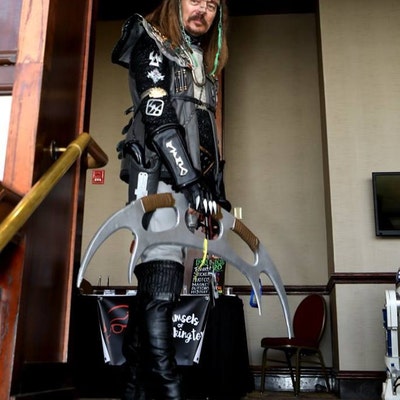 Star Trek Klingon MEDAL of HONOR Resin Prop Pin - Etsy