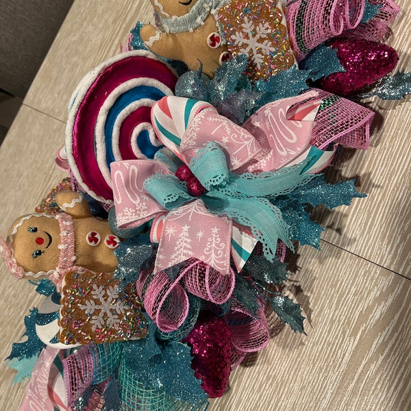 Pastel Gingerbread Wreath, Gingerbread Wreath, Pastel Christmas Wreath ...