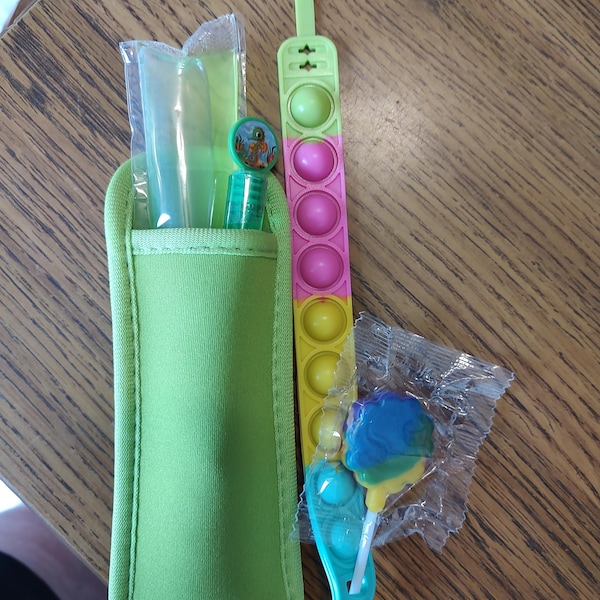 End of School Year Gift Tags Hope Your Summer is Popping With Fun Round ...