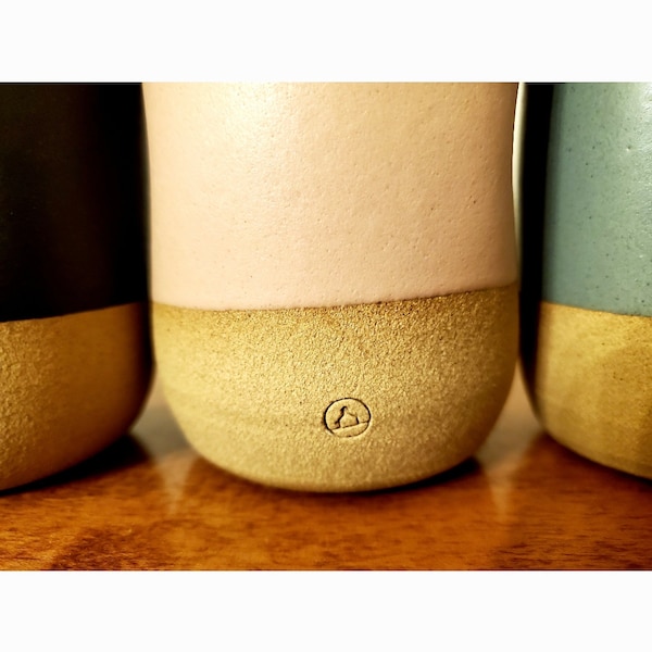 Medium Indent Ceramic Mug/thumbprint Tumblers/minimalist Tea Cup - Etsy