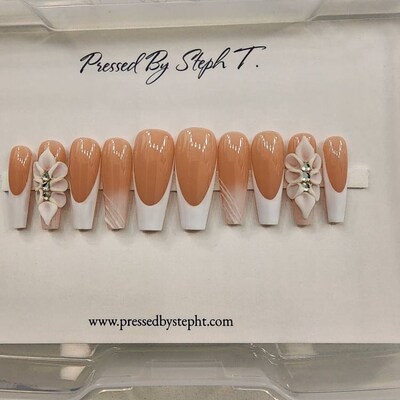 Charmed Beauty Luxury Nails Natural Nails Outline Nails Marble Nails ...