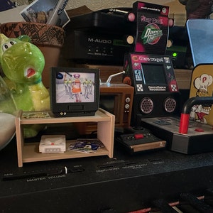 Mini CRT TV 3 Models, 5 Color Options Personalize With the Image of ...