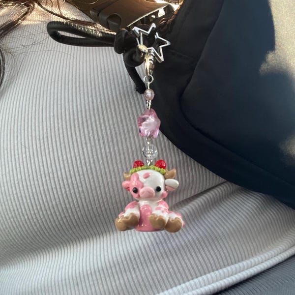 Strawberry Highland Cow Keychain/ Clay Keychain/handmade Polymer Clay ...