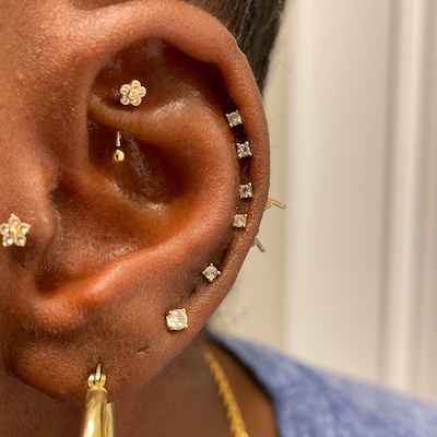 14k Gold Daith Piercing Curved Flower Barbell..16g.. .8mm - Etsy