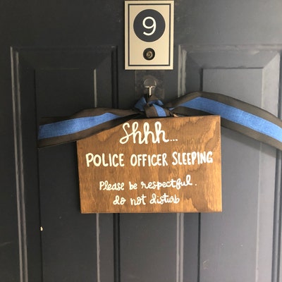 Night Shift Worker Sleeping Wood Door Sign, Do Not Disturb Sign, Nurse ...