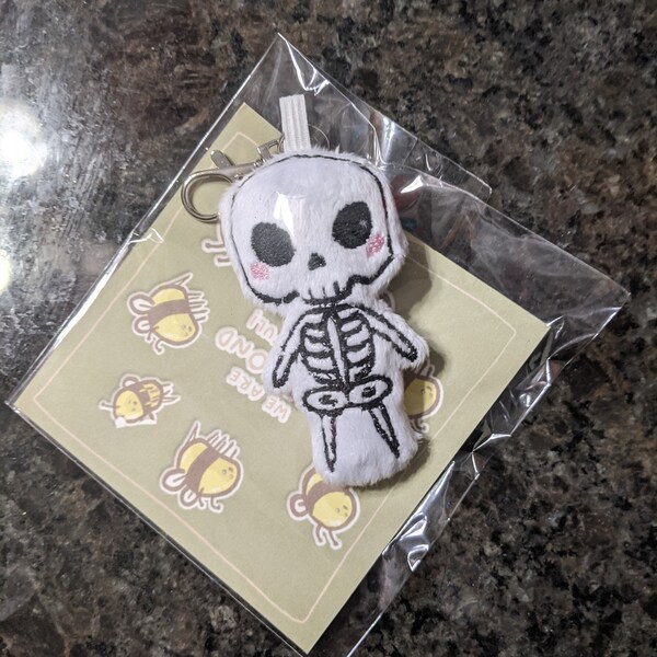 Skeleton Squishy Keychains Halloween Skull Mini Plush Keychain for ...