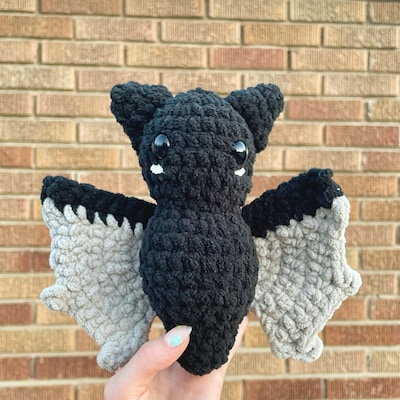 Crochet Amigurumi Small Bat Pattern Crochetgrove, Crochet Bat, Small ...