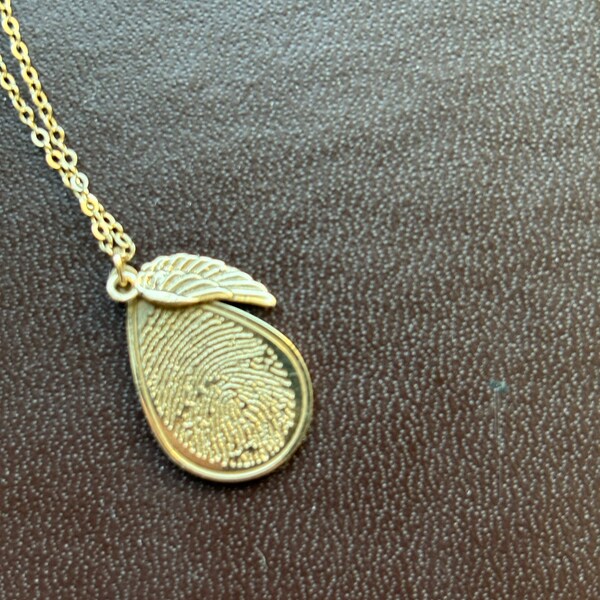 10k Solid Yellow Gold Teardrop Fingerprint Necklace - Etsy