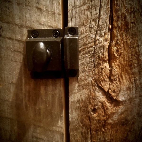 Cast Iron Cabinet Latch - 2 Sizes - Spring Loaded Handle Turn Antique ...
