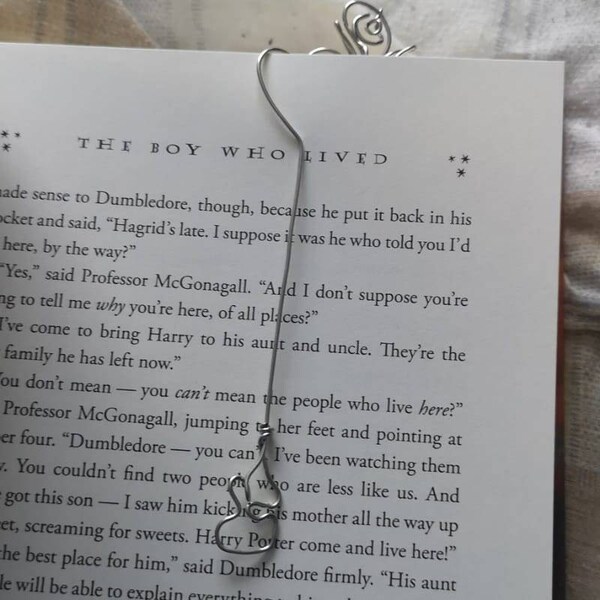 A Custom Wire Bookmark, A Personalized Wire Name Bookmark With a Heart ...