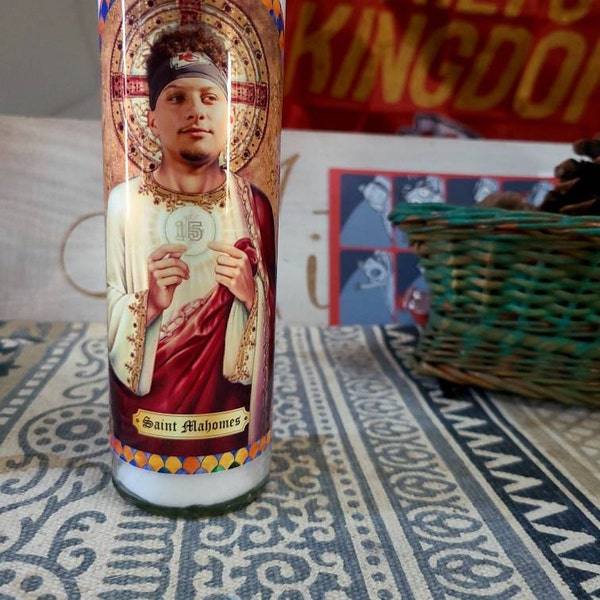 Saint Pedro Pascal Celebrity Prayer Candle - Joel Miller, Prince Oberyn ...