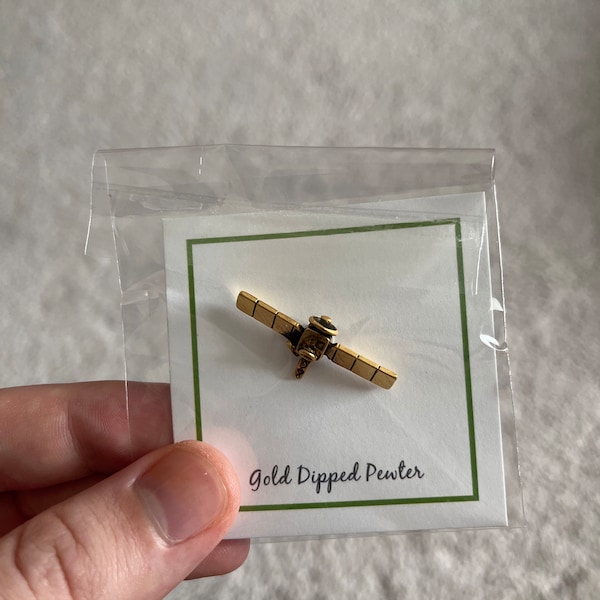 Gold Satellite Lapel Pin- CC210G- Science and Space Pins for Scientists ...