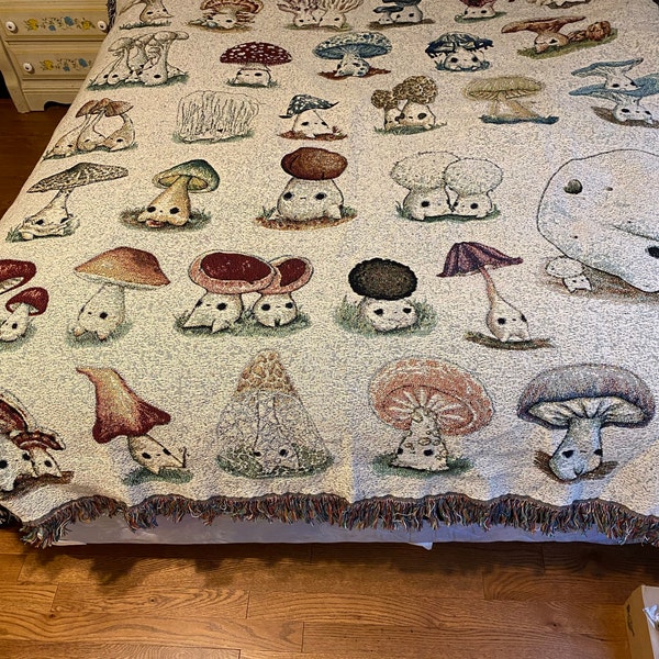 Mushling Woven Queen Blanket - Mushroom Fungi Tapestry Blanket - Etsy