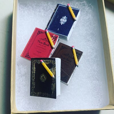 1/12 Scale Mini Magazine Holder for a Dollhouse Mini Office - Etsy